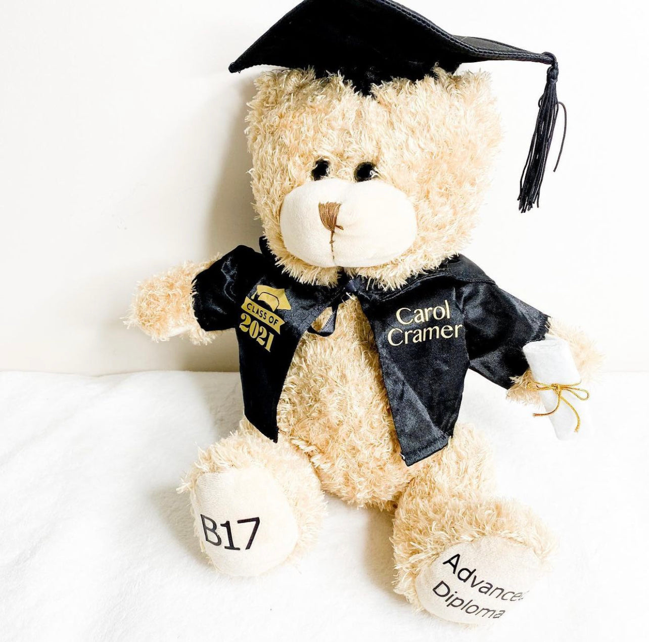 Personalised Graduation Teddy Bear – WM Gift & Co